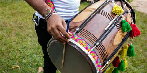 Choose The Perfect Dhol Player For Your Event In Glasgow