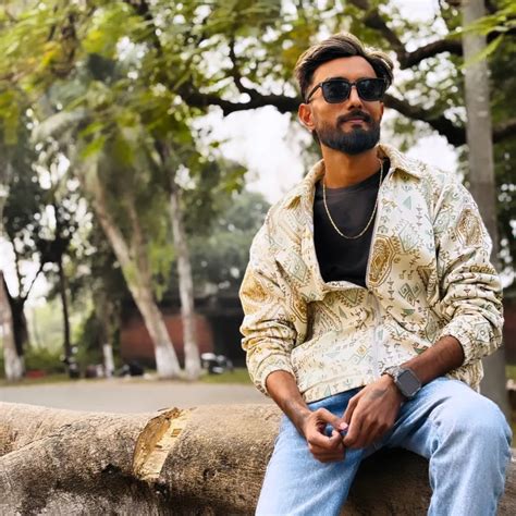 Adarsh Aj 01adarsh Jaiswal • Instagram Photos And Videos