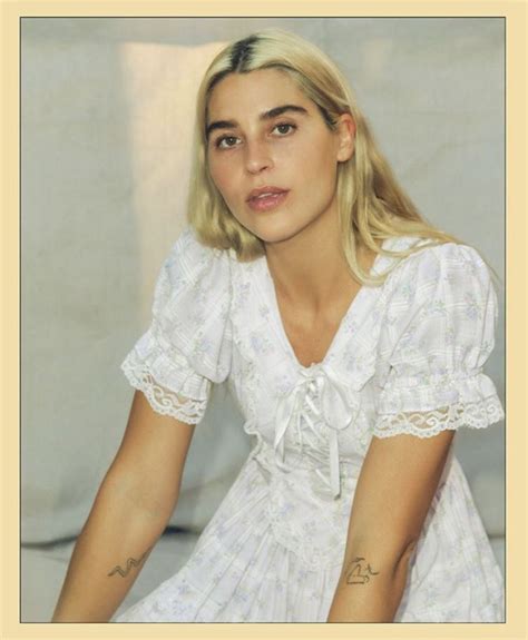 Pin By Paige Victoria On Beautyhairstyle Women Girl Lace Top