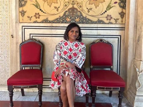 Rajasthan Indian American Actress Mindy Kaling Explores ‘the Pink City