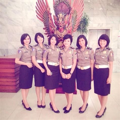 Asiiikk Pada Ngumpul Yovita Bripda Esty Briptu Dara Iptu Feisya