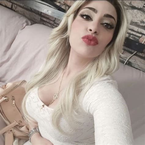 Manal Elsayed منال السيد Youtube