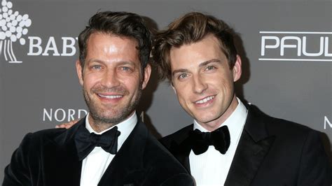Take A Tour Inside Nate Berkus And Jeremiah Brents Stunning Main Bathroom