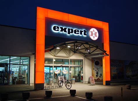 Herter And Co A Teneo Company Berät Die Expert Gruppe Bei Der Neufinanzierung Herter And Co