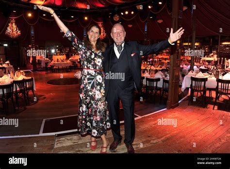 Munich Germany 04th Nov 2021 The Actor Couple Sepp Schauer And His Wife Corinna Binzer Are