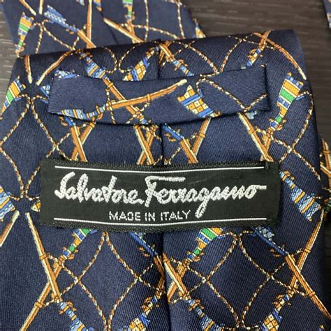 Salvatore Ferragamo Mens Tie Navy Blue Pattern S Used Very Good