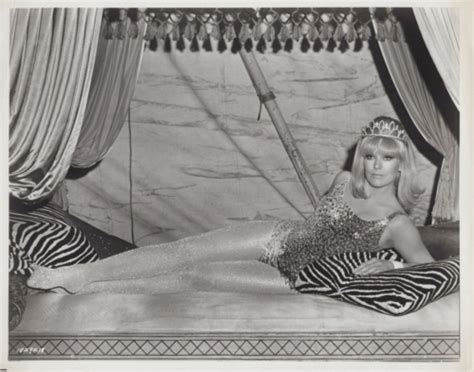 Hollywood Beauty Kim Novak 1950s Stunning Portrait Cheesecake Photo J