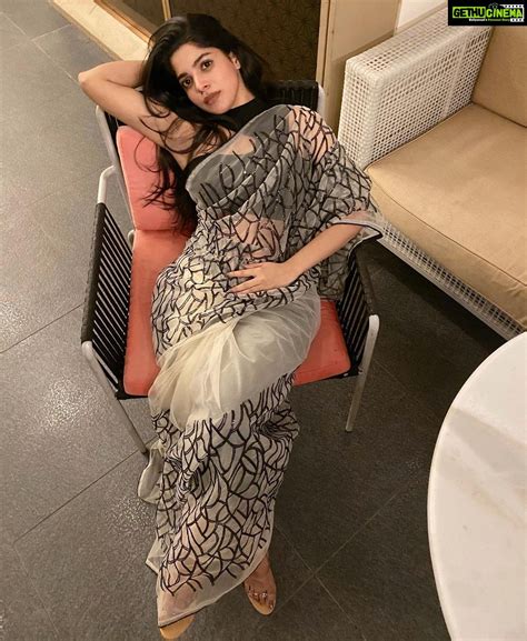 Divya Bharathi Instagram And More🥰🥰 Gethu Cinema