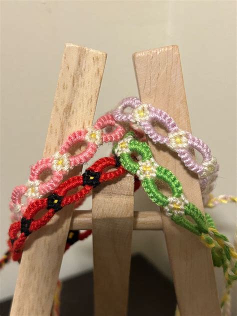 Daisy Chain Friendship Bracelet Hobbies And Toys Stationery And Craft