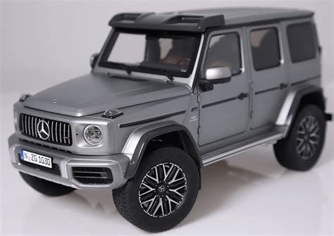 112 Nzg Mercedes Benz G Class 4x4² Standard Platinum Magno Silver