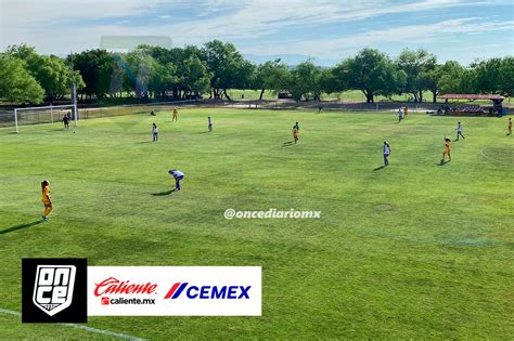 Liga Mx Femenil Tigres Femenil Goleó 4 1 A Rayadas En El Clásico Regio