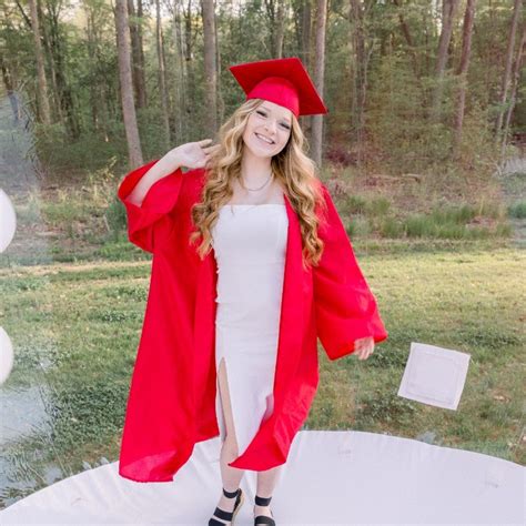 Nadya Lamborn Hostess Outback Steakhouse Linkedin