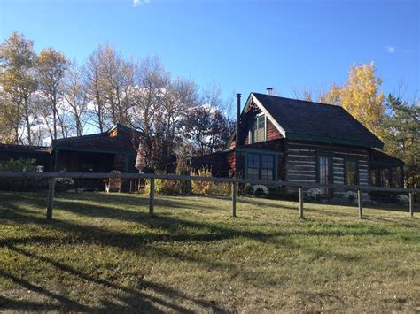 Maggies Hill Heritage Loghouse Cabins For Rent In Sherwood Park
