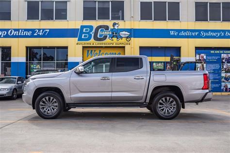 Comparaison Entre Lisuzu D Max Ls U Et Le Mitsubishi Triton Gls Dual