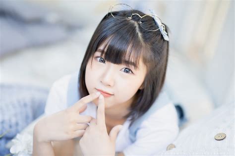무료 이미지 아시아 사람 소녀 여자 벽지 섹시한 모델 사진술 감정 사람들 의류 아름다움 단맛 초상화 얼굴 피부 헤어 스타일 말뿐인 일본