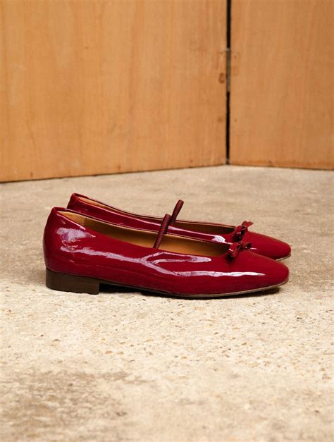 Kaïa Rubis Square Toe Ballet Flats In Red Patent Leather