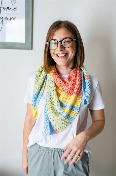 Free Tri Colour Shawl Pattern Mary Maxim Ltd