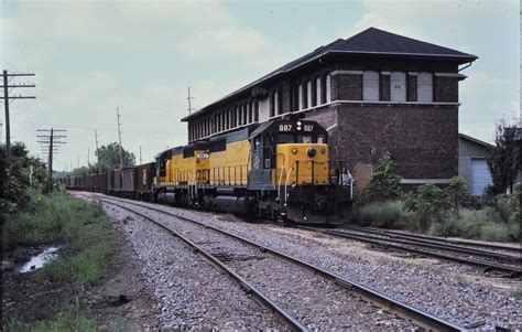 Cnw Sd 40 At Baraboo Wis Station June 1984 Its June 1984 … Flickr