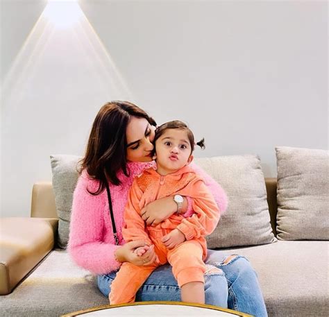 Hassan Ali New Pictures With Wife Samyah From India Reviewitpk