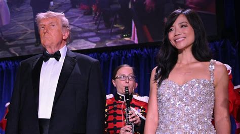 Cbs News Weijia Jiang Was Next To Trump At The Correspondents Dinner