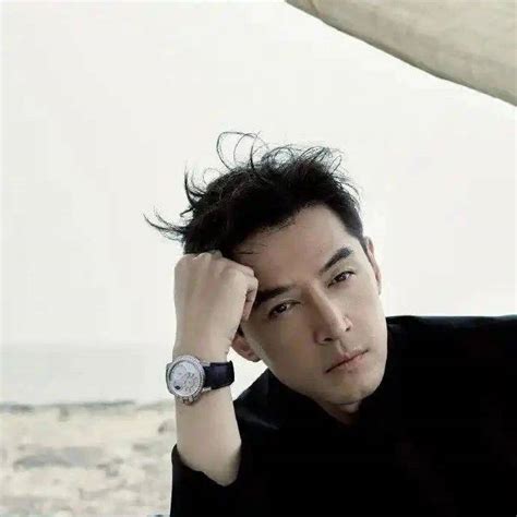 胡歌得肺癌在北京住院?工作室回应:不实言论,请停止造谣传谣!思考死亡繁花 胡歌得肺癌在北京住院?工作室回应:不实言论,请停止造谣传谣!思考死亡繁花