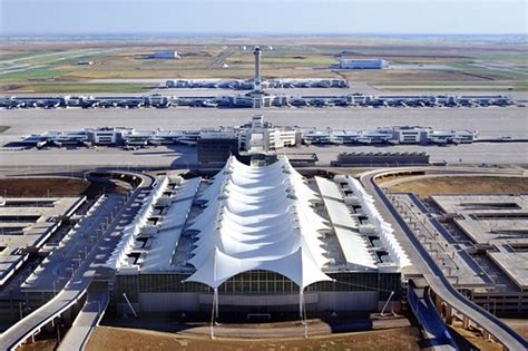 Denver International Airport De Fentress Architects Aeropuertos