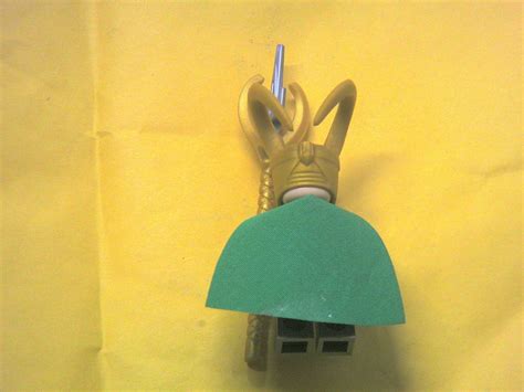 Lego Minifigure Loki Sh033 Marvel Avengers Cape Staff 6867 6868 6869
