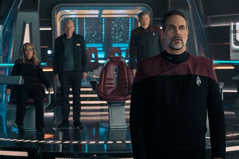 Star Trek Picard Jeri Ryan Knew Todd Stashwicks Shaw Would Be Big