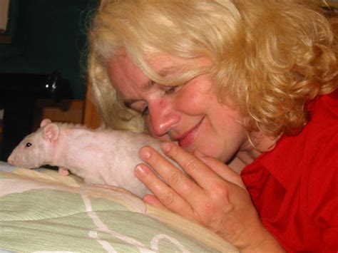Elke Kissing Rat Butt I Do Think It Is True Love Flickr