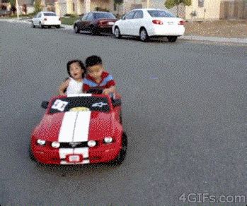 Ford Mustang Driving Cute  Foto Divertenti Chistes Bambini 
