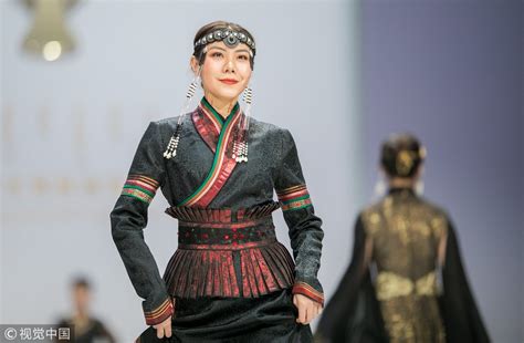 Modern Mongolian Clothing