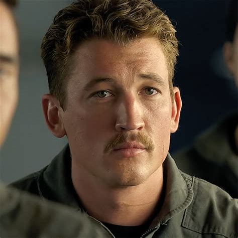 Pin By James Luoma On The Do 💈 Miles Teller Hot Dads Celebrity Crush