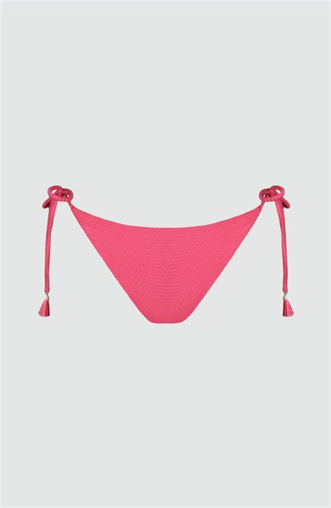 Panty Normal Bikini Rosa Essentials Bailando Entre Palmas