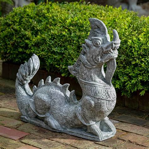 Chinese Dragon Statue Garden