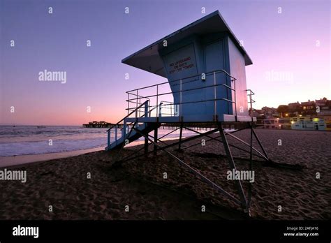 Sunset At The Beach Of Capitola Beach With Lifeguard Posten Capitola