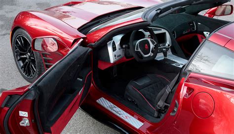 The Equus Throwback Corvette Is A 1000 Hp Retro Inspired Beast Maxim