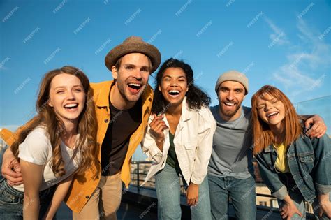 Happy Friends