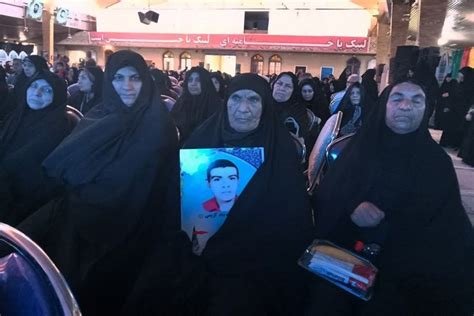 تکریم والدین شهدای فارس در اجلاسیه شهیدپروران