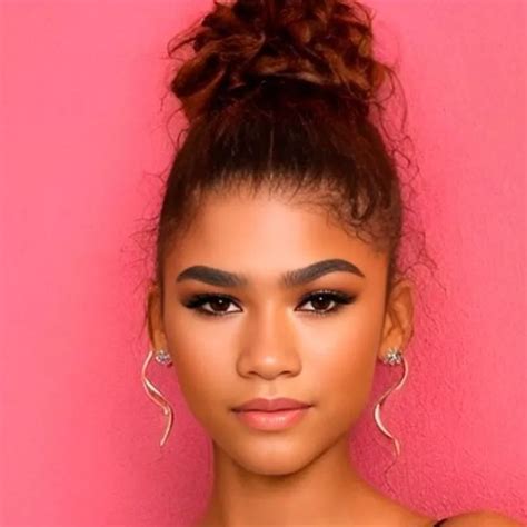 Gentlemen Viral On Instagram Zendaya 😍 Comment Bellow ⬇️ Zendaya Girl Latex Cosplay