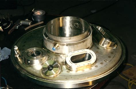 Pull Chamber Lid Alpha Magnetics Inc