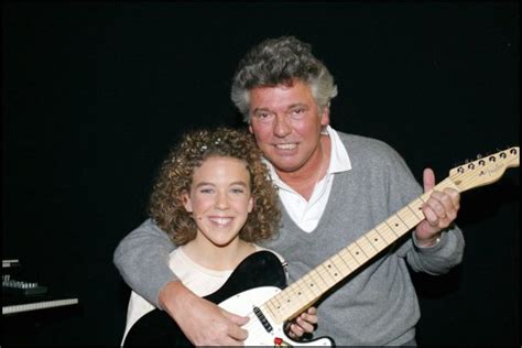 Émilie Jolie Se Dévoile La Fille De Philippe Chatel Sort De Lombre