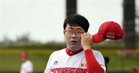 Kia 팀훈련양현종 땀나요 포토