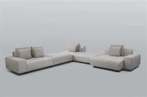 Kelvin Giormani 2023 Collection