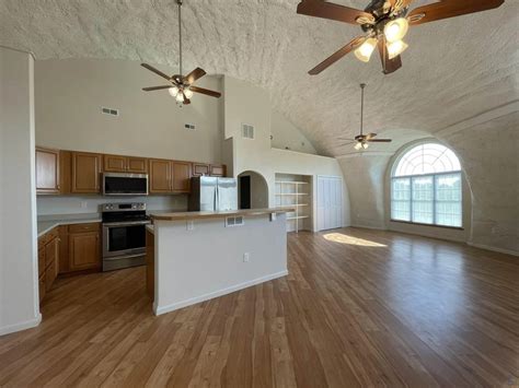 Double Vision Twin Dome Missouri Home Offers Energy Efficient Design