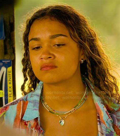 Outer Banks 4x04 The Swell Outfits And Fashion Wornontv