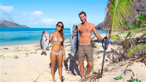 Tropical Survival Fresh Catch And Cook On Day 65 At Sea
