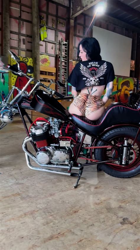 Sierra Grace Koder All That Bike Model Baileyyelizabethh Shot For Fueledinfire Instagram