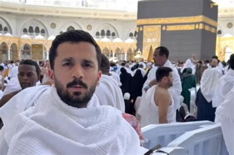 Youtuber Rajab Butt Issues Apology From Makkah After Blasphemy Allegations