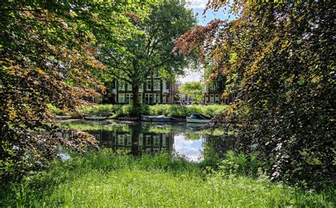 Utrecht Sightseeing Guide Counting Borders