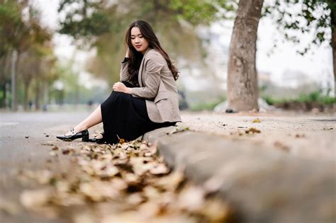 100000 Free Girl All Fours Pose And Woman Images Pixabay